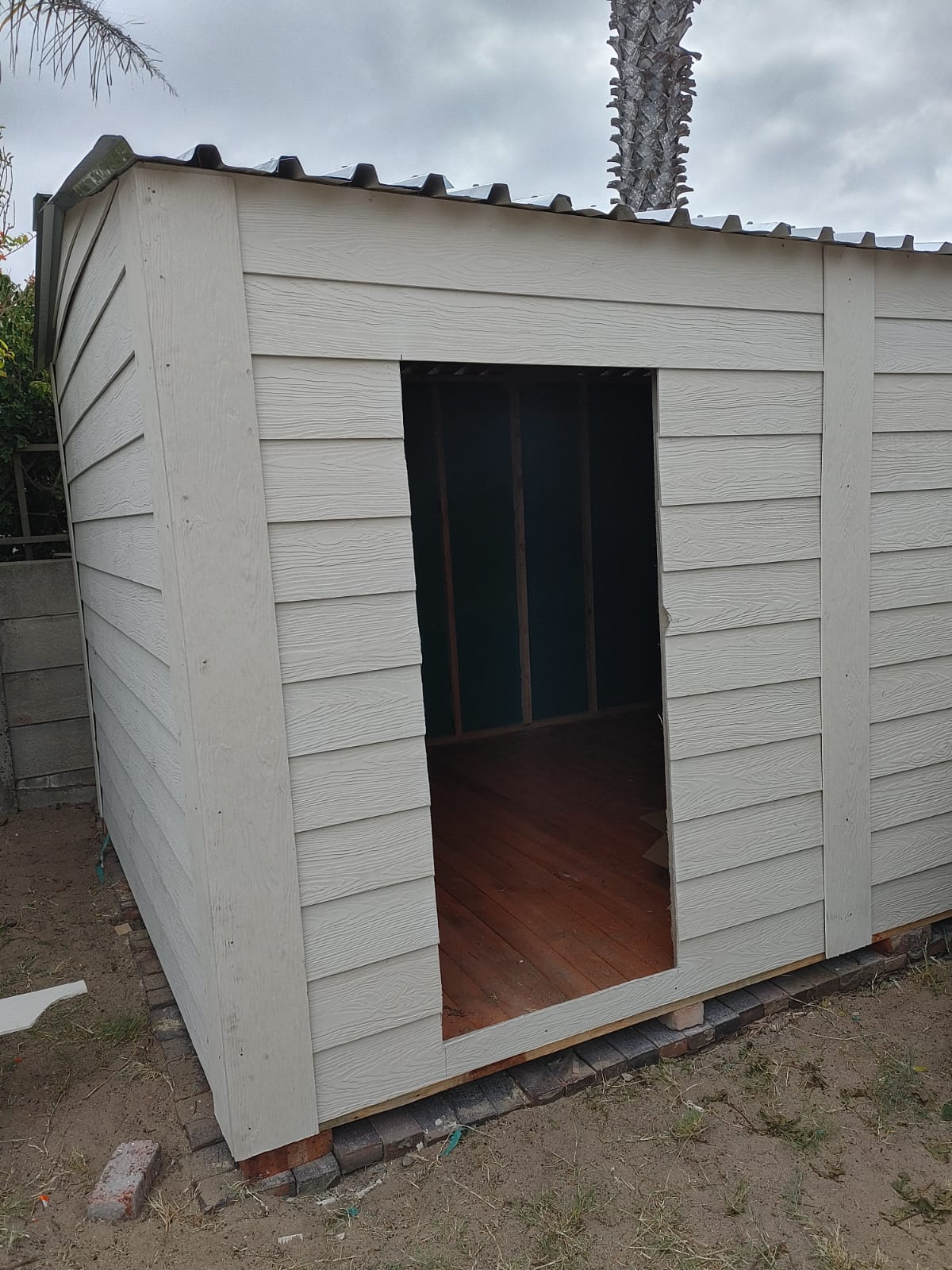 Wendy & Storage Units | Log and Nutec Houses SA
